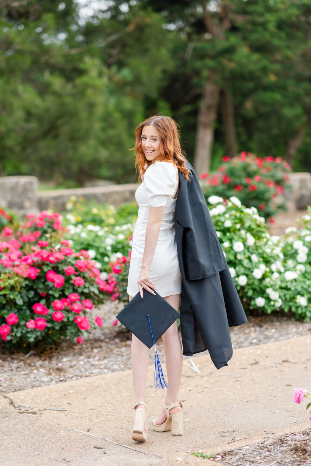 Class of 2024 – Schedule Your Graduation (Cap and Gown) Mini Photoshoot ...